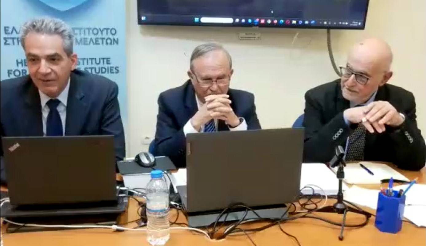 O Δρ. Άγγελος Συρίγος και ο Πρέσβης ε.τ Αλέξανδρος Κατράνης ομιλούν στο ...