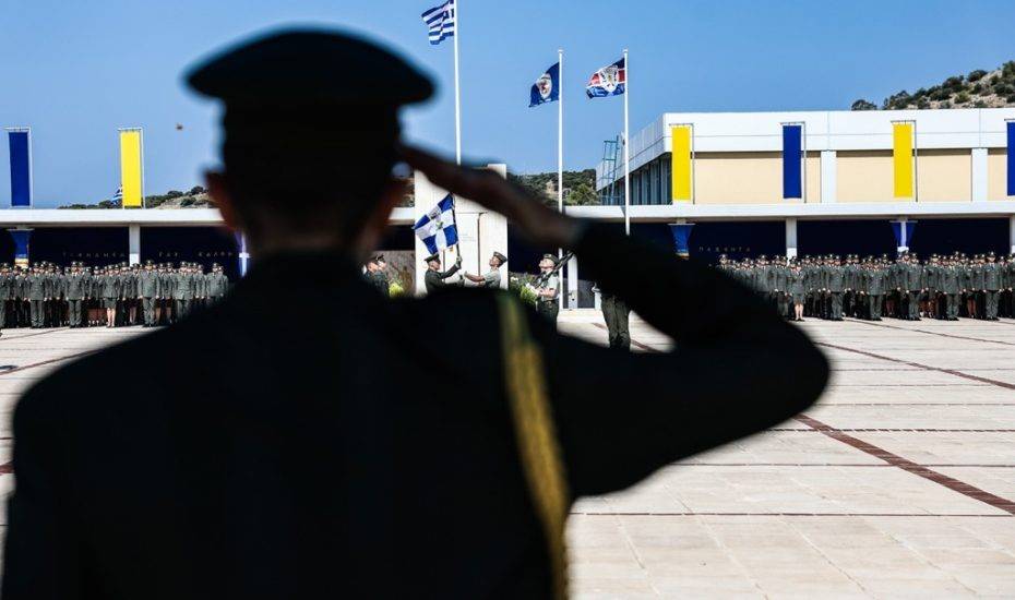 Κοροϊδεύοντας τους στρατιωτικούς από τη Σχολή! - Ελληνικό Ινστιτούτο ...